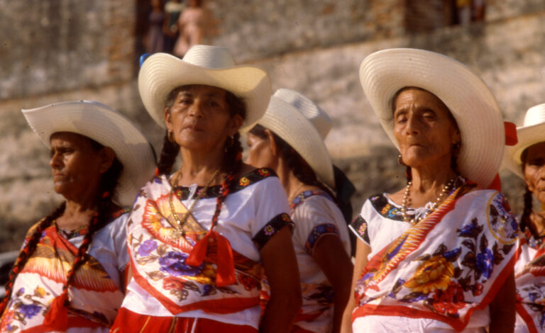 A través de las artes visuales buscan reconocer la lucha de los zoques ...