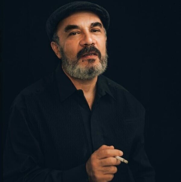 José Falconi, por su contribución poética, recibirá la Presea “Armando ...