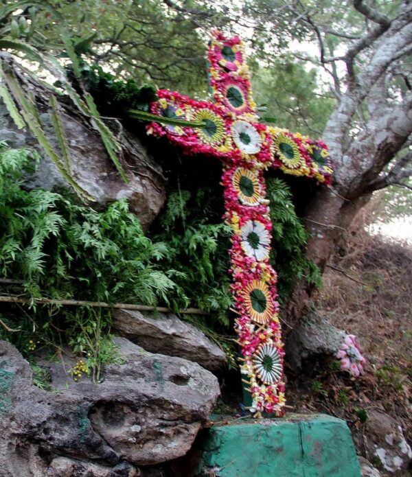 La Santa Cruz en la tradición Maya | Chiapasparalelo