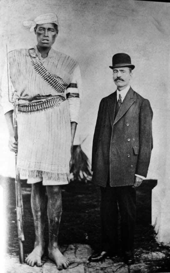 Sorprende fotografía de chamulas enanos y gigante participantes de la ...