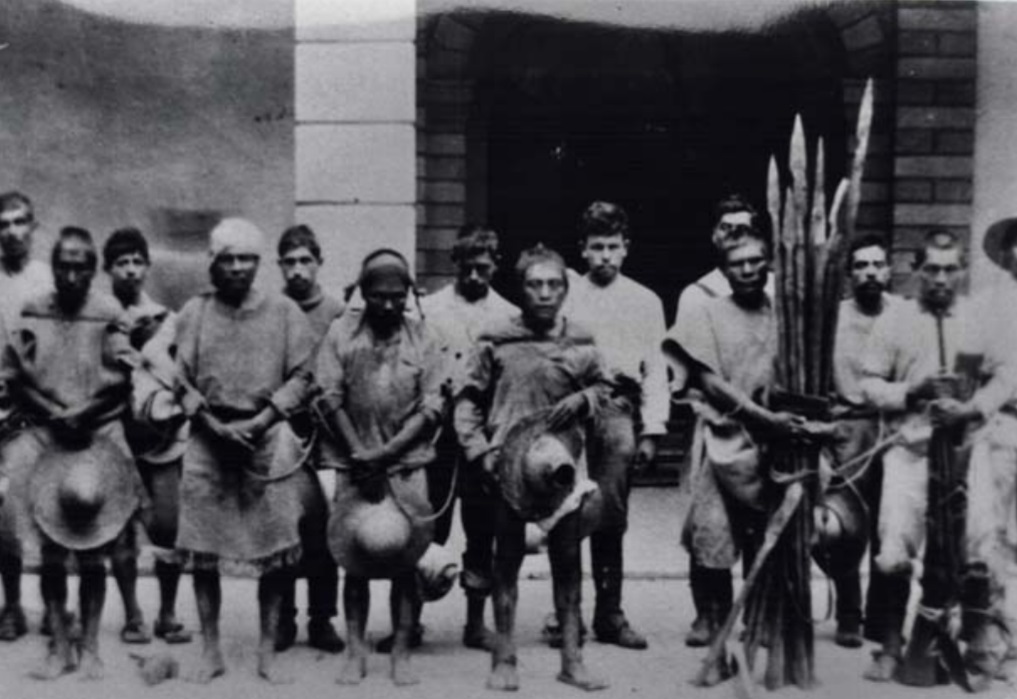 Sorprende fotografía de chamulas enanos y gigante participantes de la ...