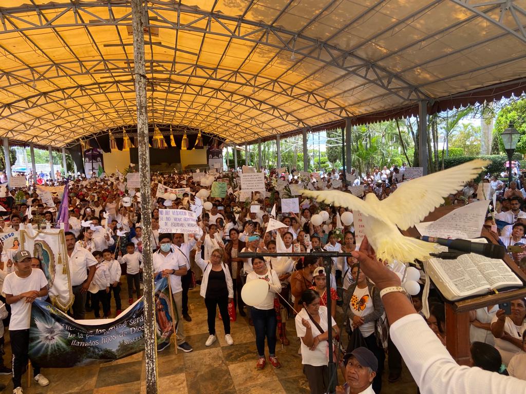 Miles oran por la paz en Las Margaritas y piden que se frene la ...